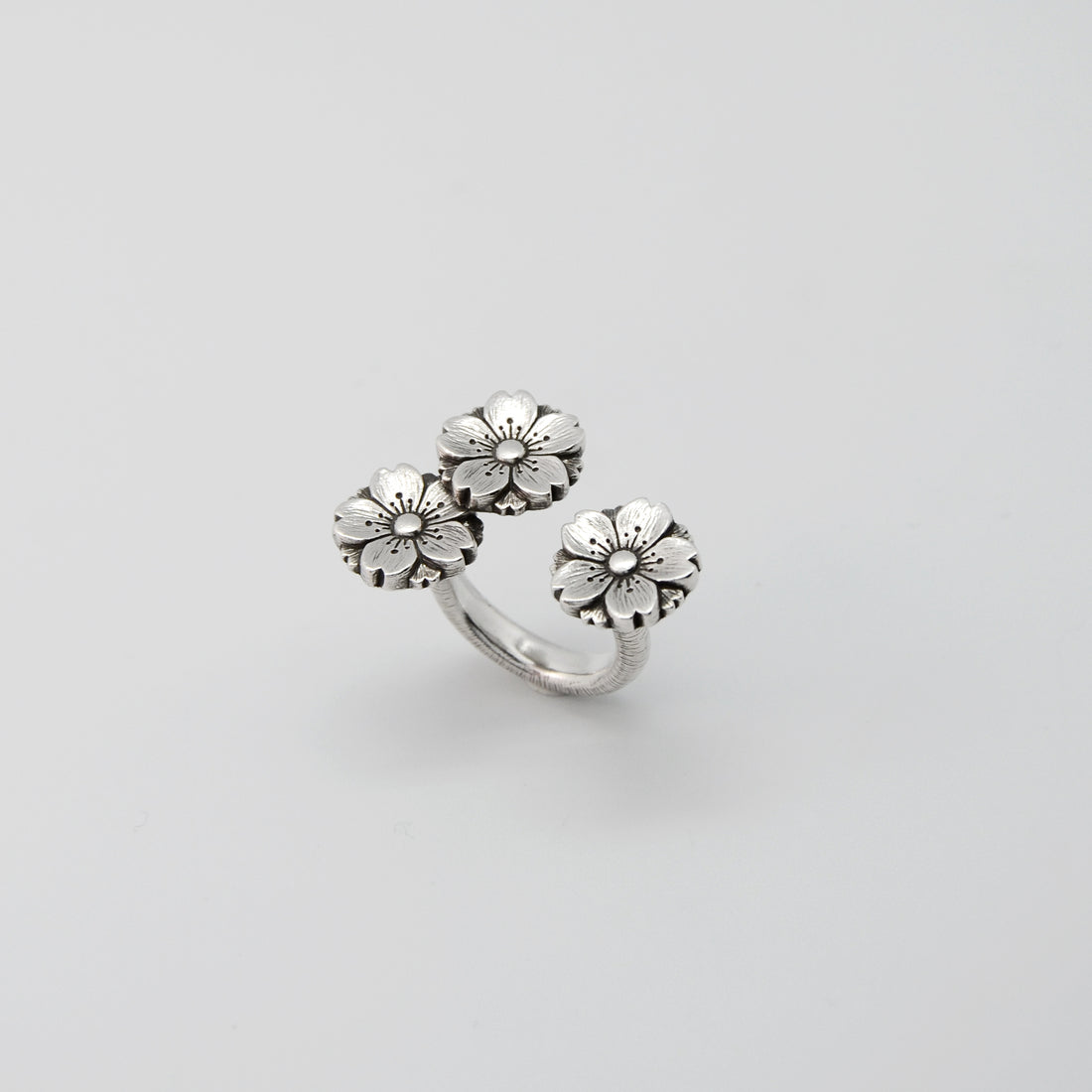 Sakura Ring -Floral emblems of Japan- / JR-292 – JAY TSUJIMURA